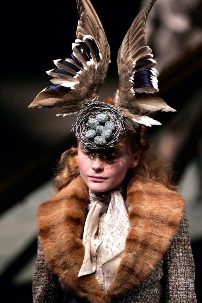 National Hat Day: The Whimsy of Philip Treacy – CASSIDY ZACHARY